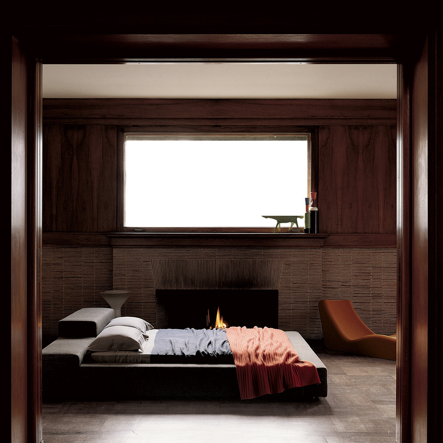 EXTRA WALL — GRAYE | THE GALLERY