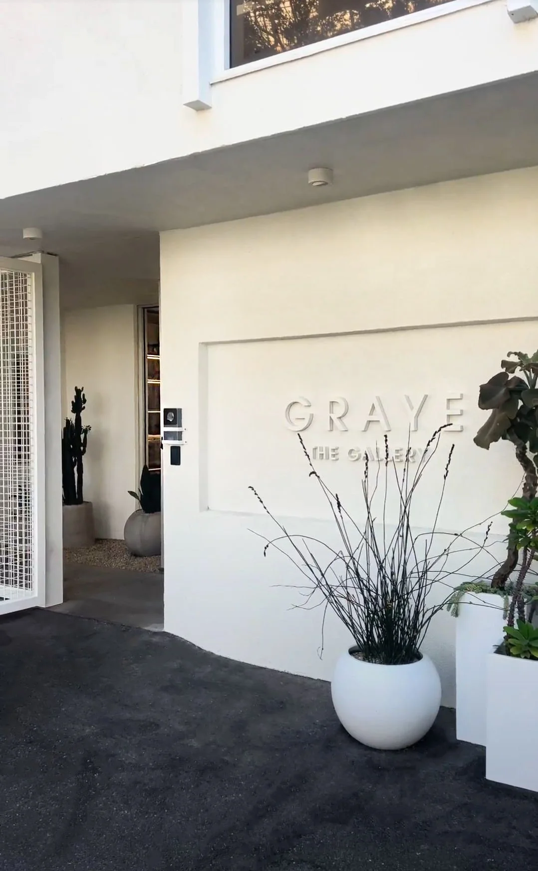 SERVICES — GRAYE | THE GALLERY