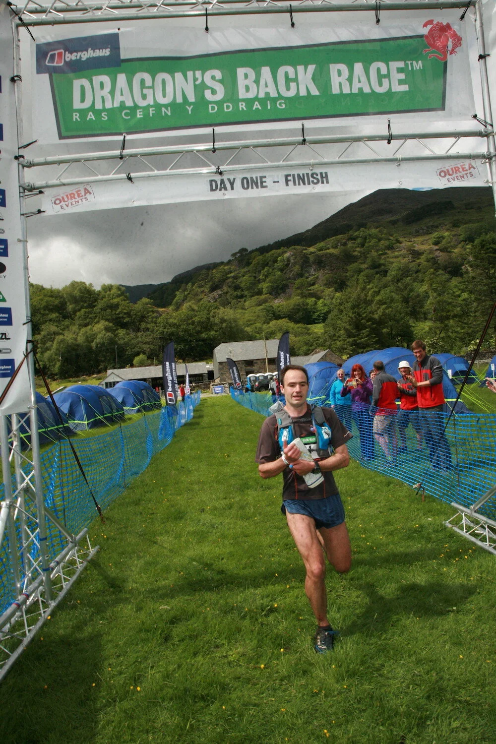 Room for a little one? By Jim Mann — Dragon's Back Race®