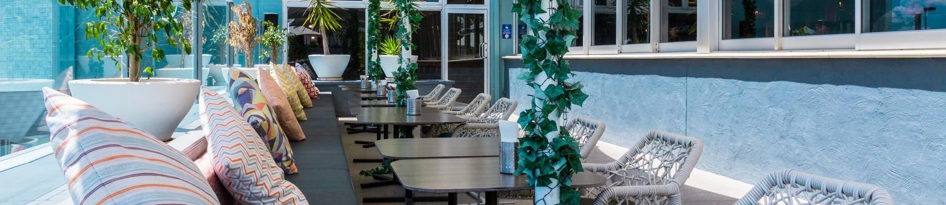 Bar — The Saint George Hotel, Innaloo, WA