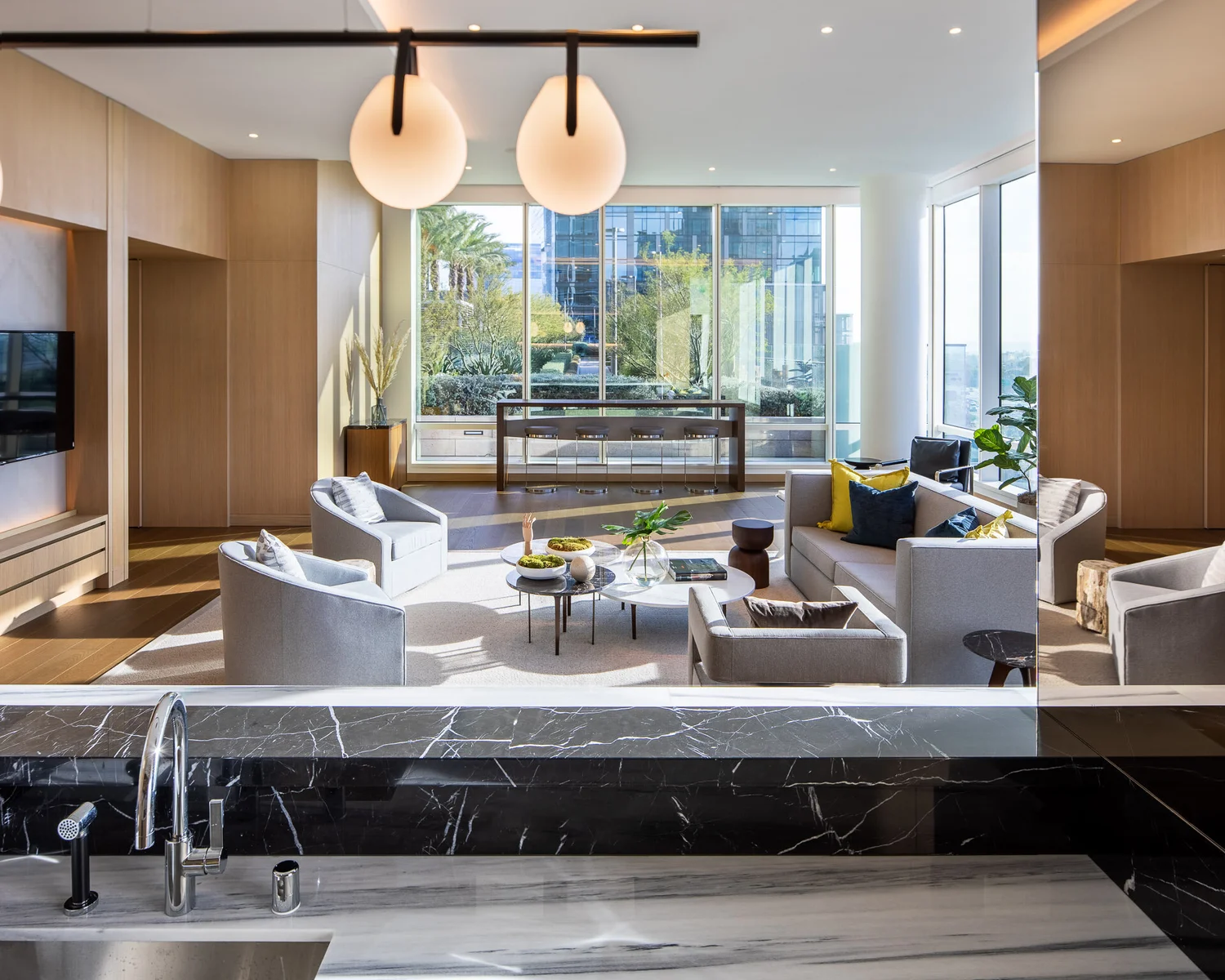 Architecture and Interiors, Luxury Apartments - Thea at Metropolis ...