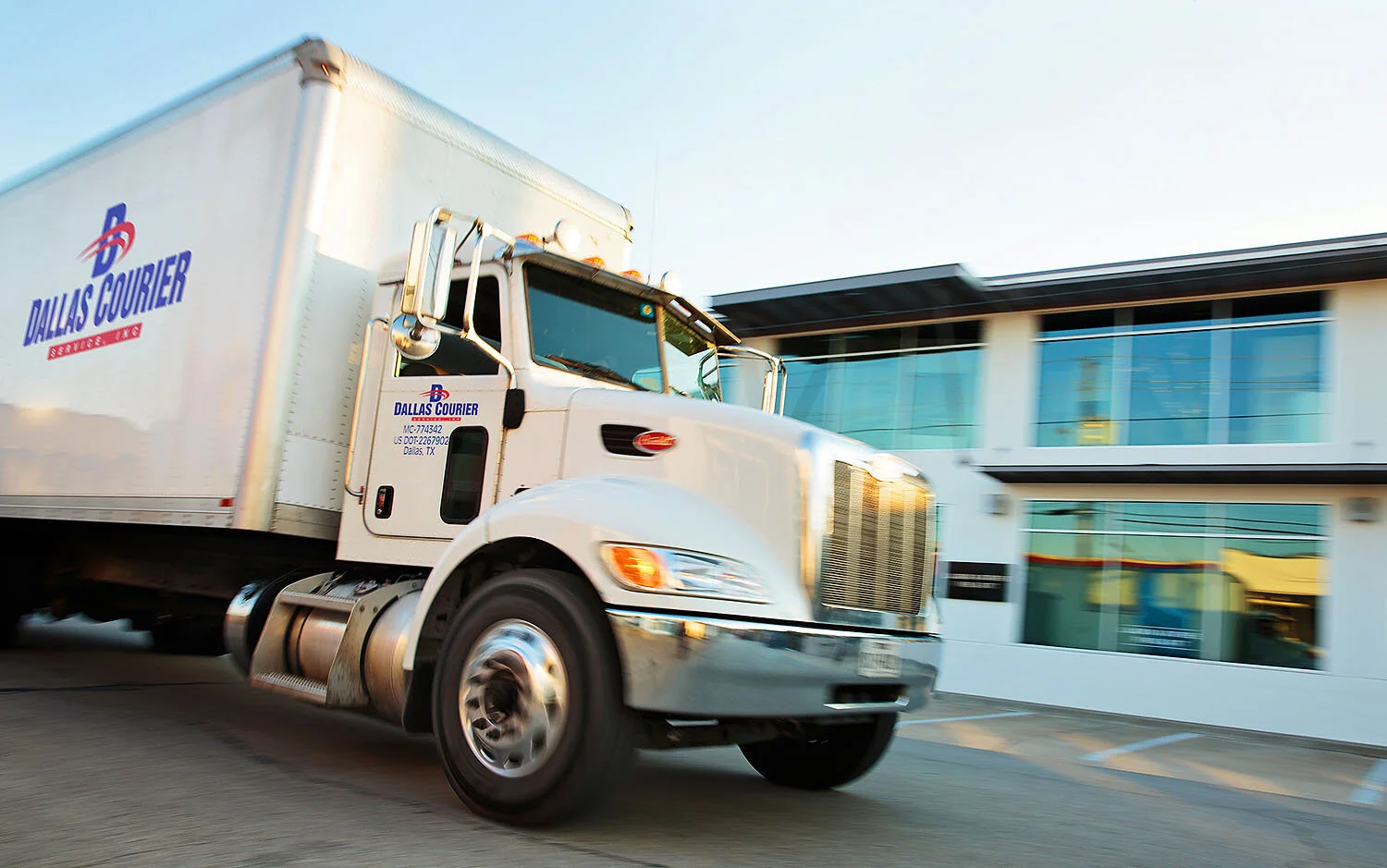 Dallas Straight Truck — Dallas Courier