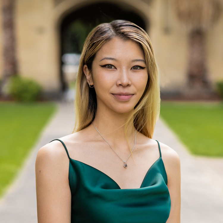 INTERVIEW with Emily Unity || Lived & Living Experience Professional — Suzanne Dang