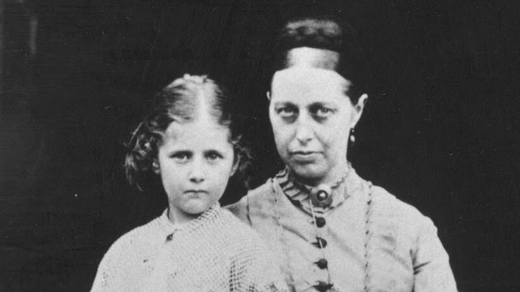 Art Lesson w/ Ms. Jennifer: Beatrix Potter — Blowing Rock Art & History ...