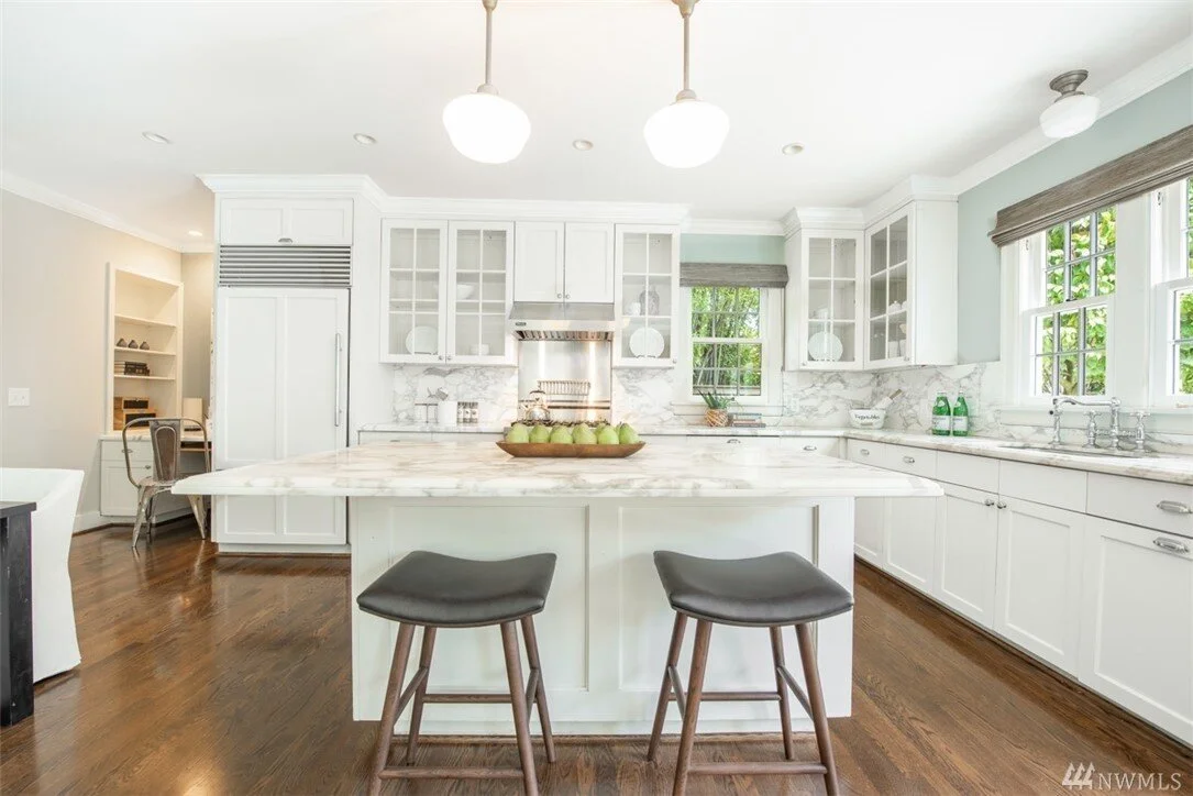 Color + Design Studio | Create a home you adore.