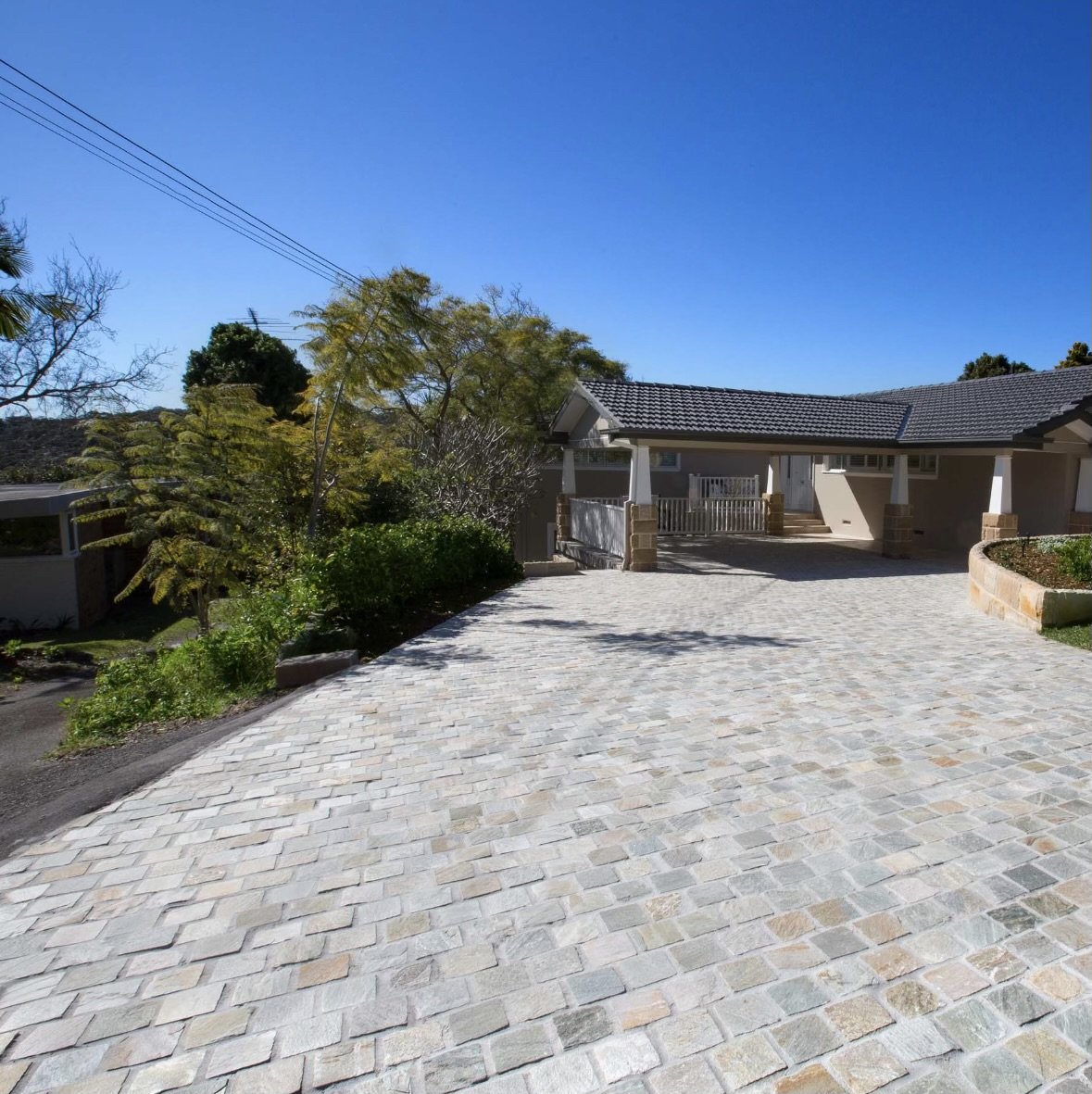 Montagne Gold Quartz Cobble - Stone Collective