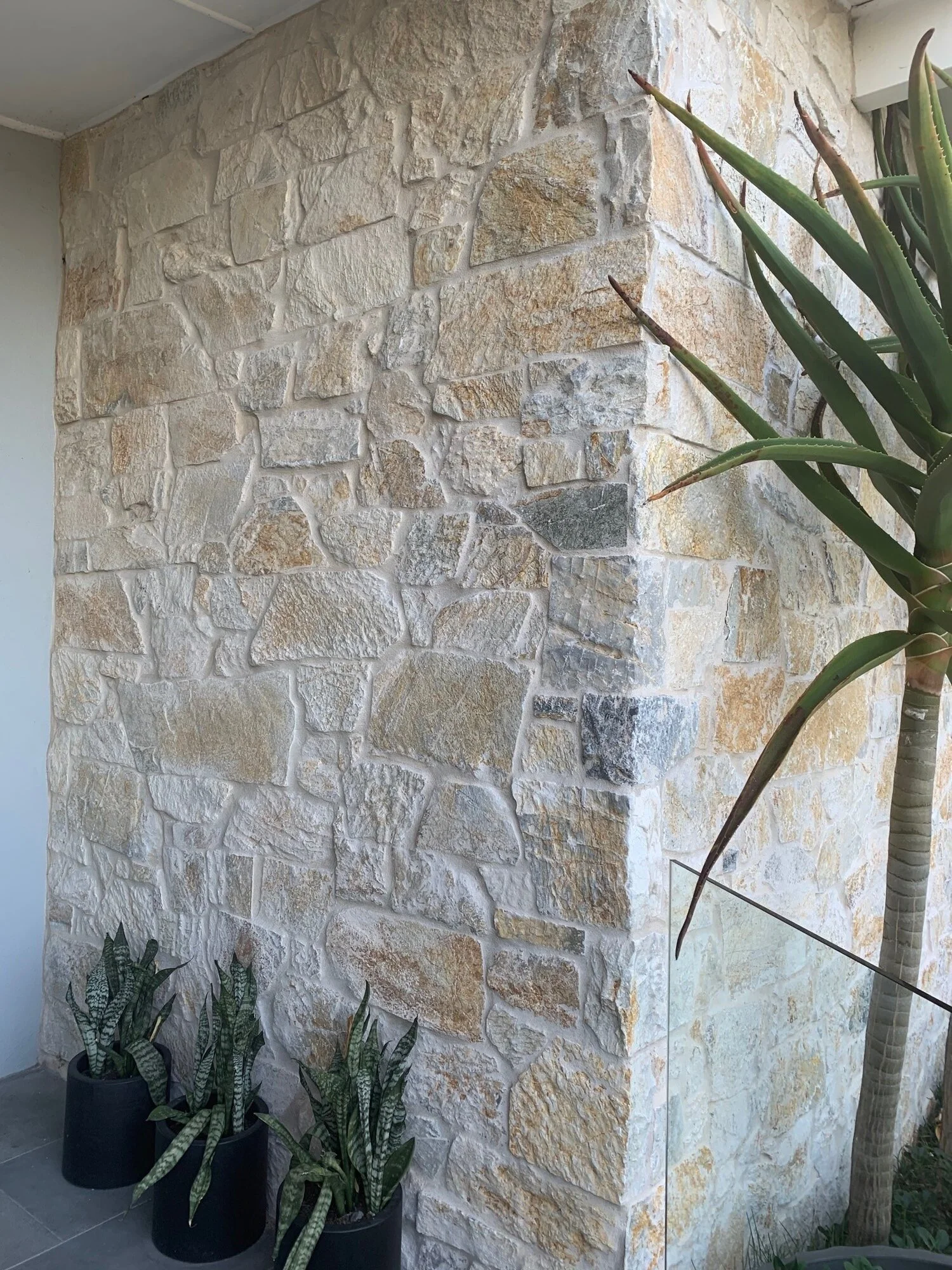 Stone Wall Cladding - Limestone Cladding