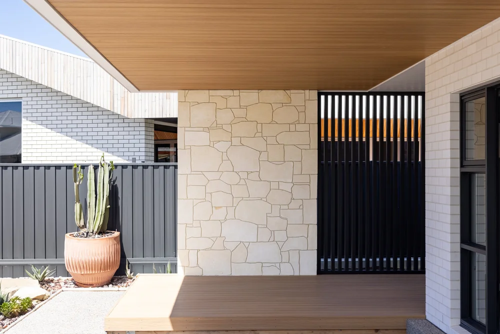 Tessera Oyster Limestone Cladding - Stone Collective