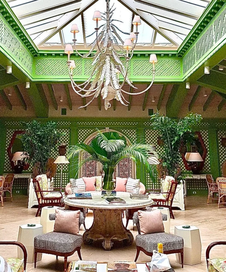 Fountain Surround, Lyford Cay Country Club, Bahamas — Linda Fenwick ...