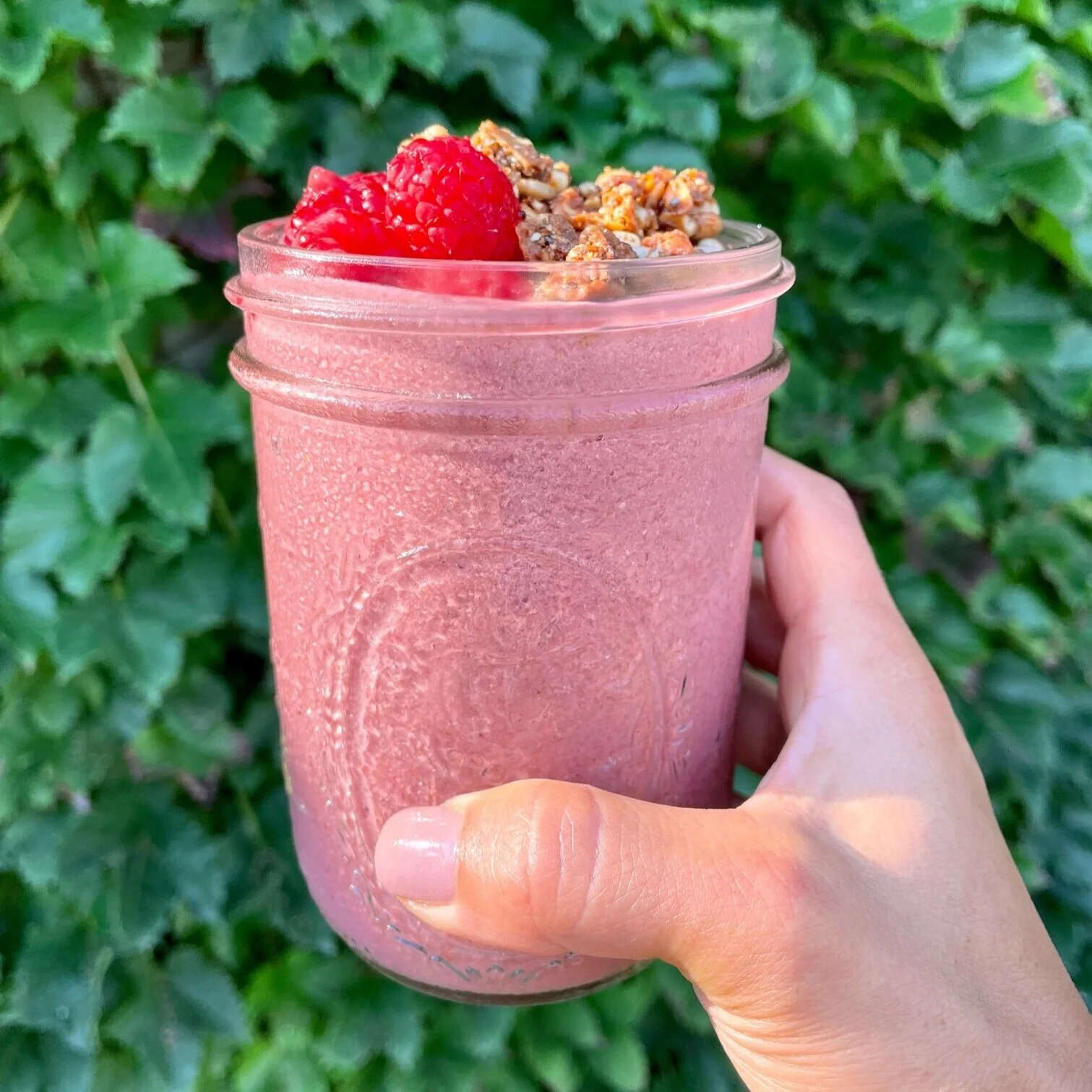 Raspberry Detox Smoothie — Wellmade Restorative