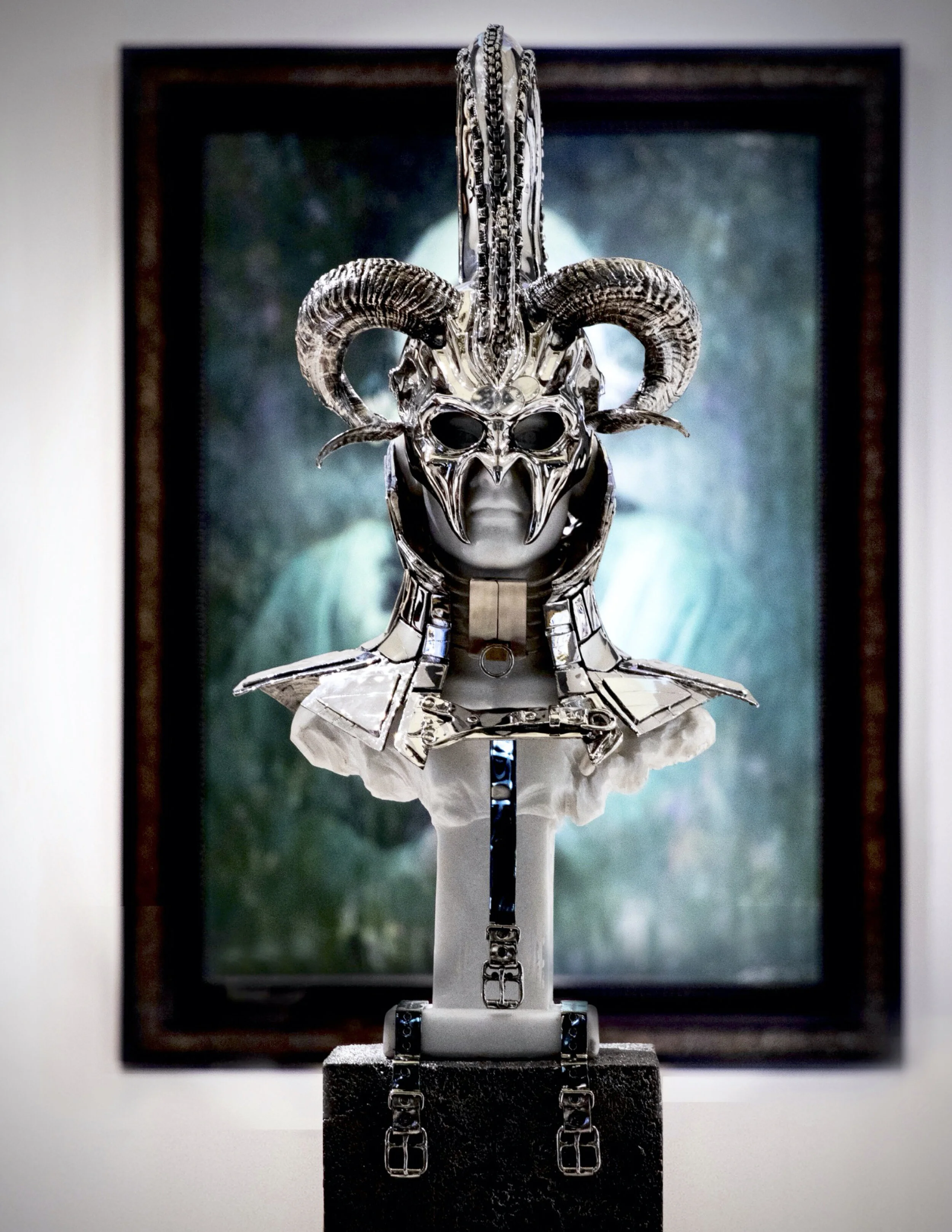 InStyle: Mark Lakatos Interview with Vietnamese-American artist Sir ...