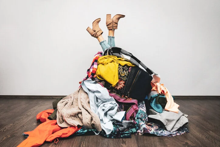 Are you drowning in clothes that don't fit? — Vian Studios - Closet and ...