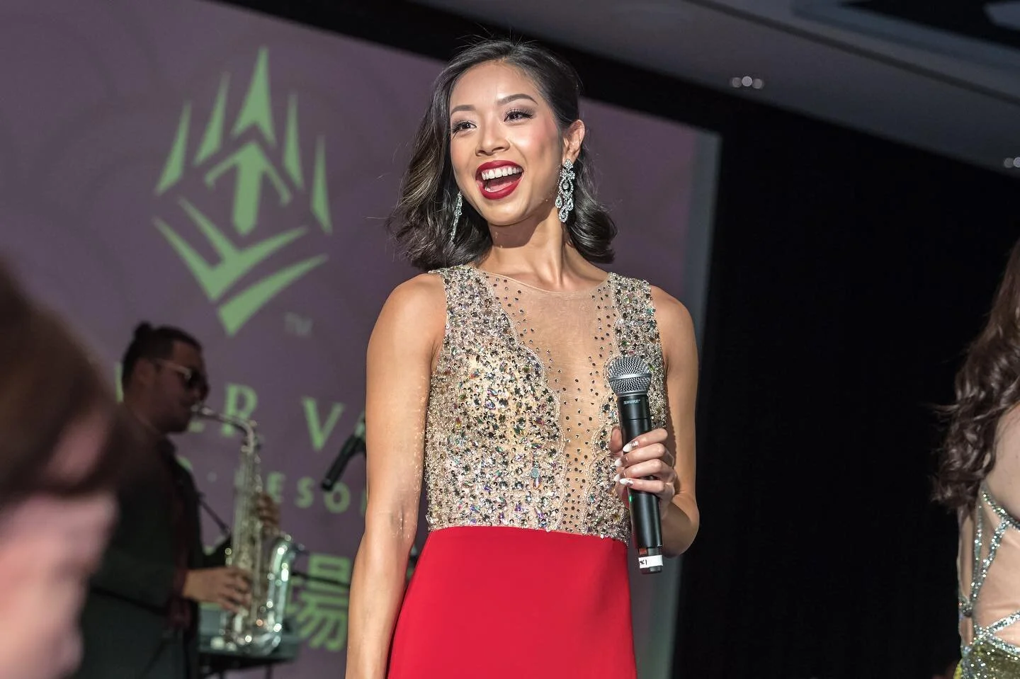 About — STEPHANIE WONG
