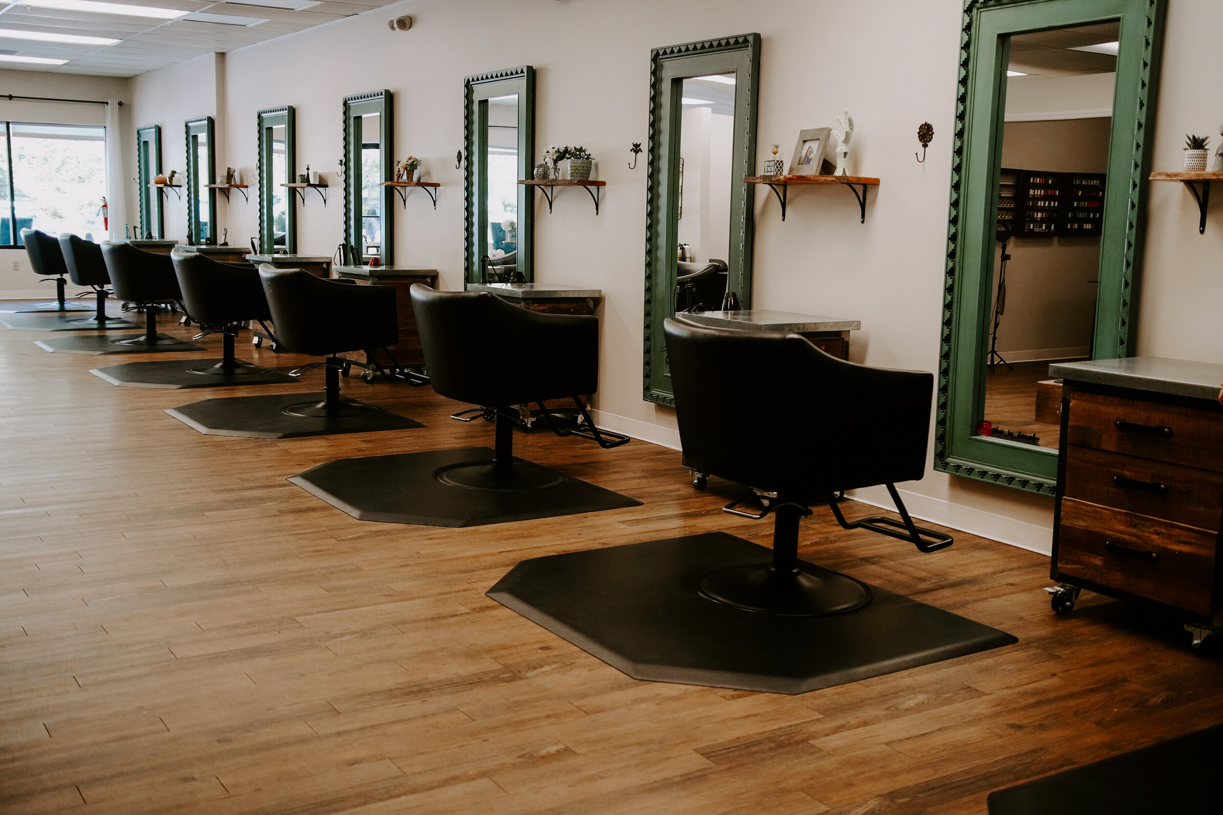 5th Avenue Salon