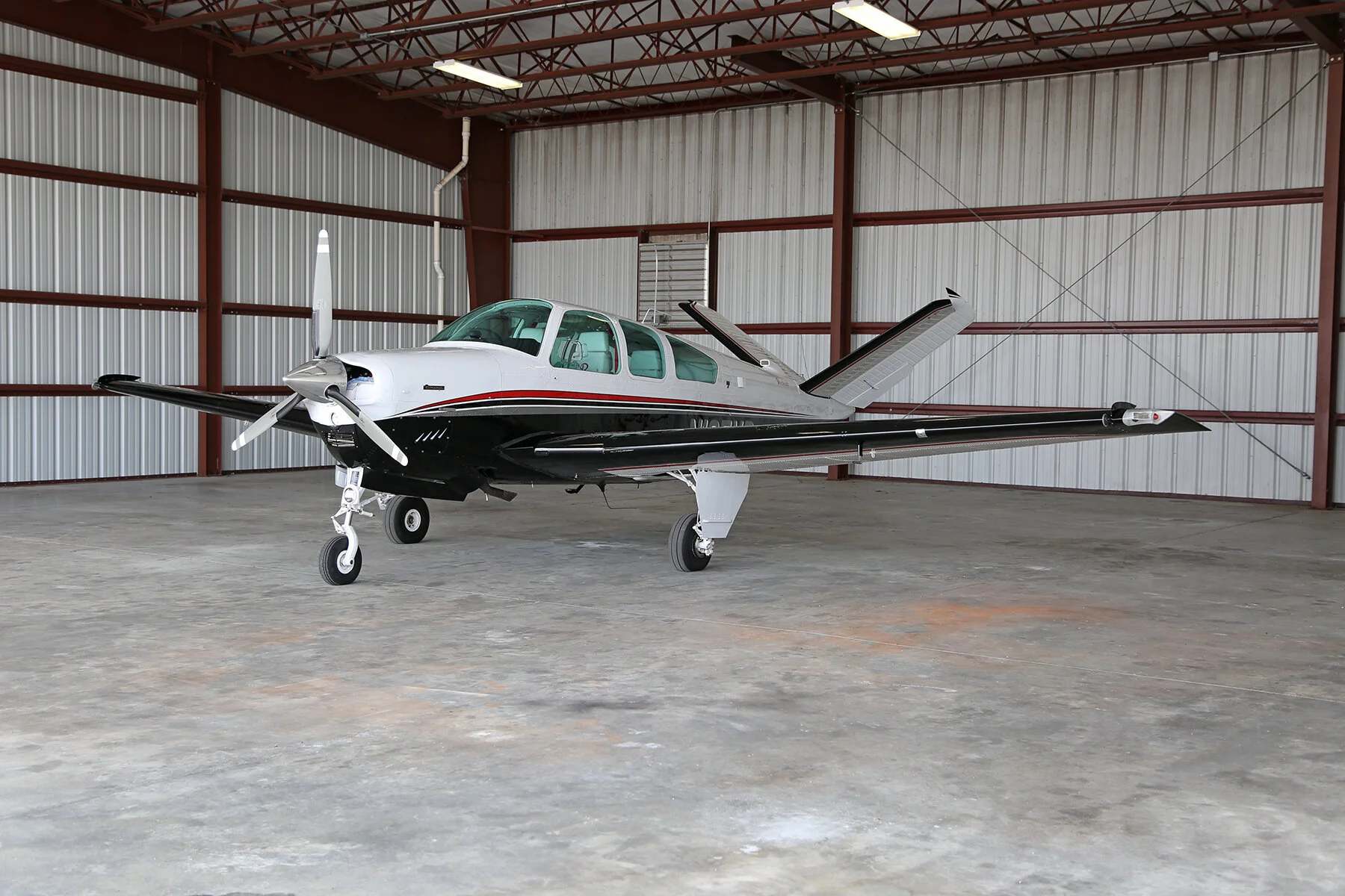 Beechcraft Bonanza V Tail