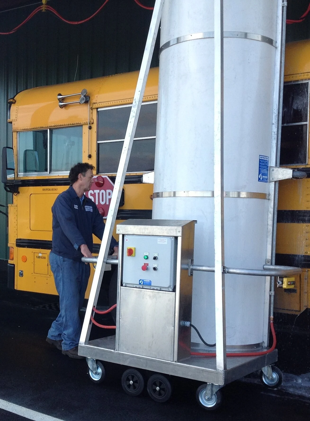 School Bus Wash Systems | Clean Faster, Save Water — Awash (Eco wash ...
