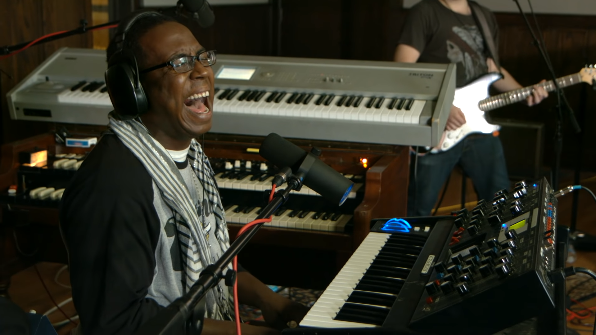 Echo Sessions — Rebecca Ward | short-form producer & editor