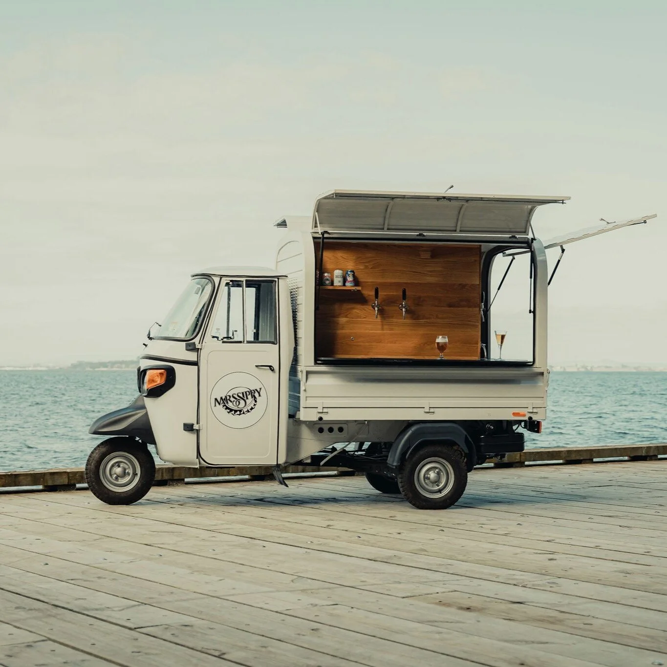 Mobile Food Vendors Auckland - Food Truck Collective