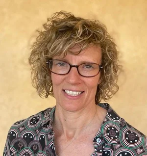 Rachel Neely — Mushens Entertainment