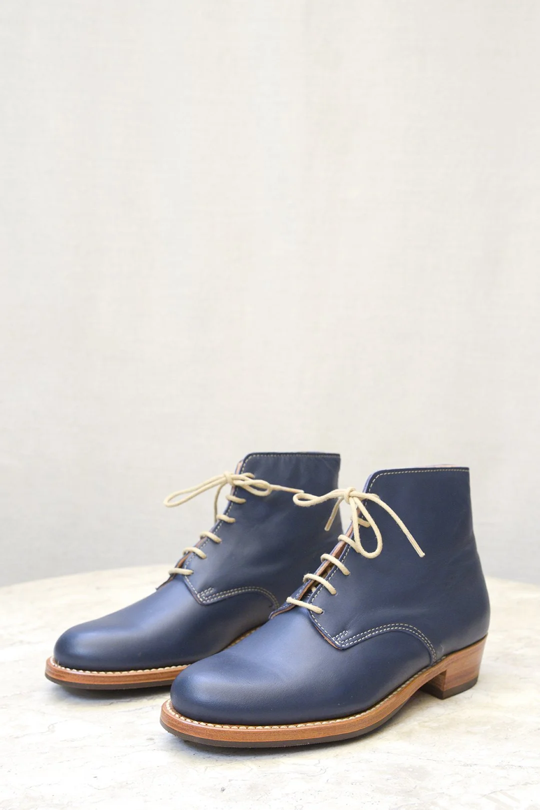 Round toe Ankle Boots - Deep Blue — CORAÇÃO ALECRIM