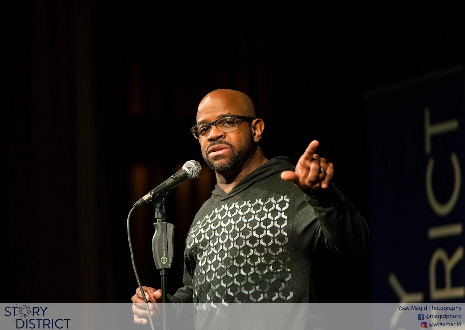 Story District: Watch, Listen, and Learn the art of autobiographical ...