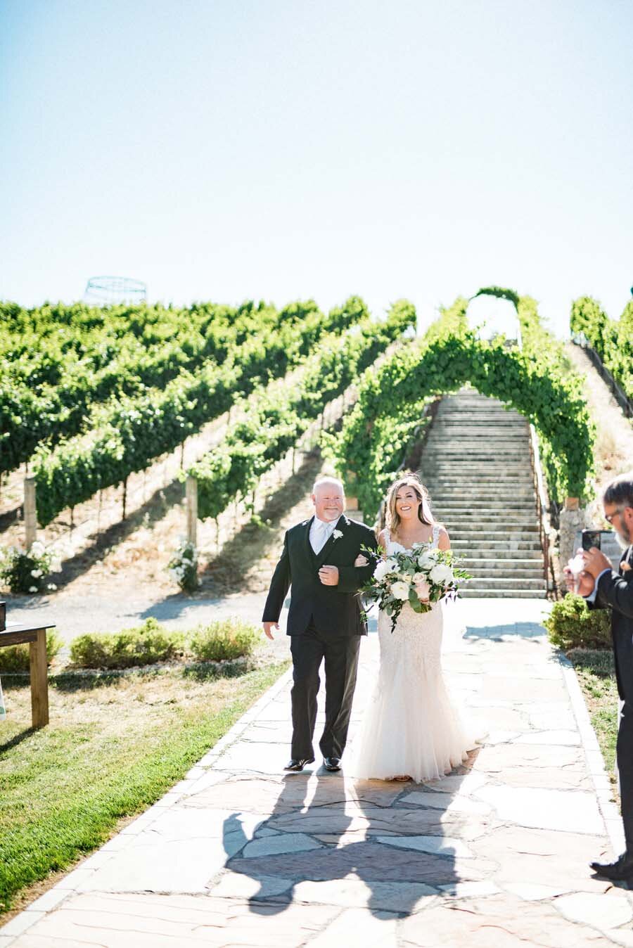 Nella Terra Wedding | Olivia + Drew — Lindsay Lauren Events