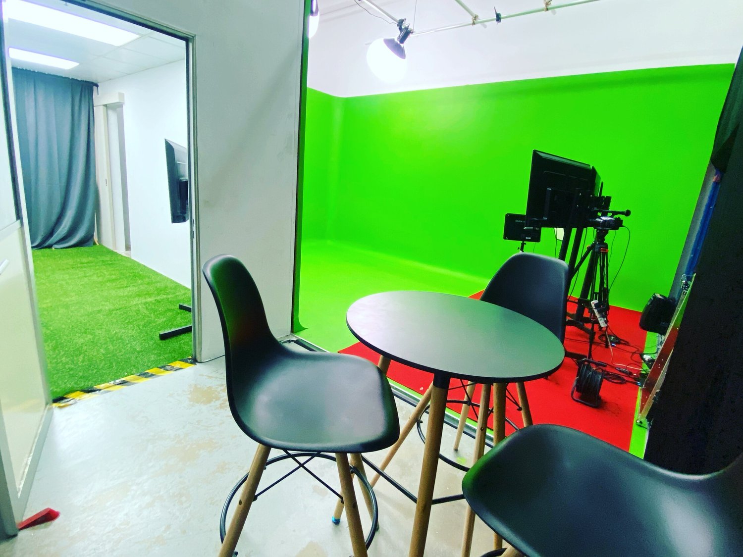Why People Are Using Green Screen Studios Today — Into E