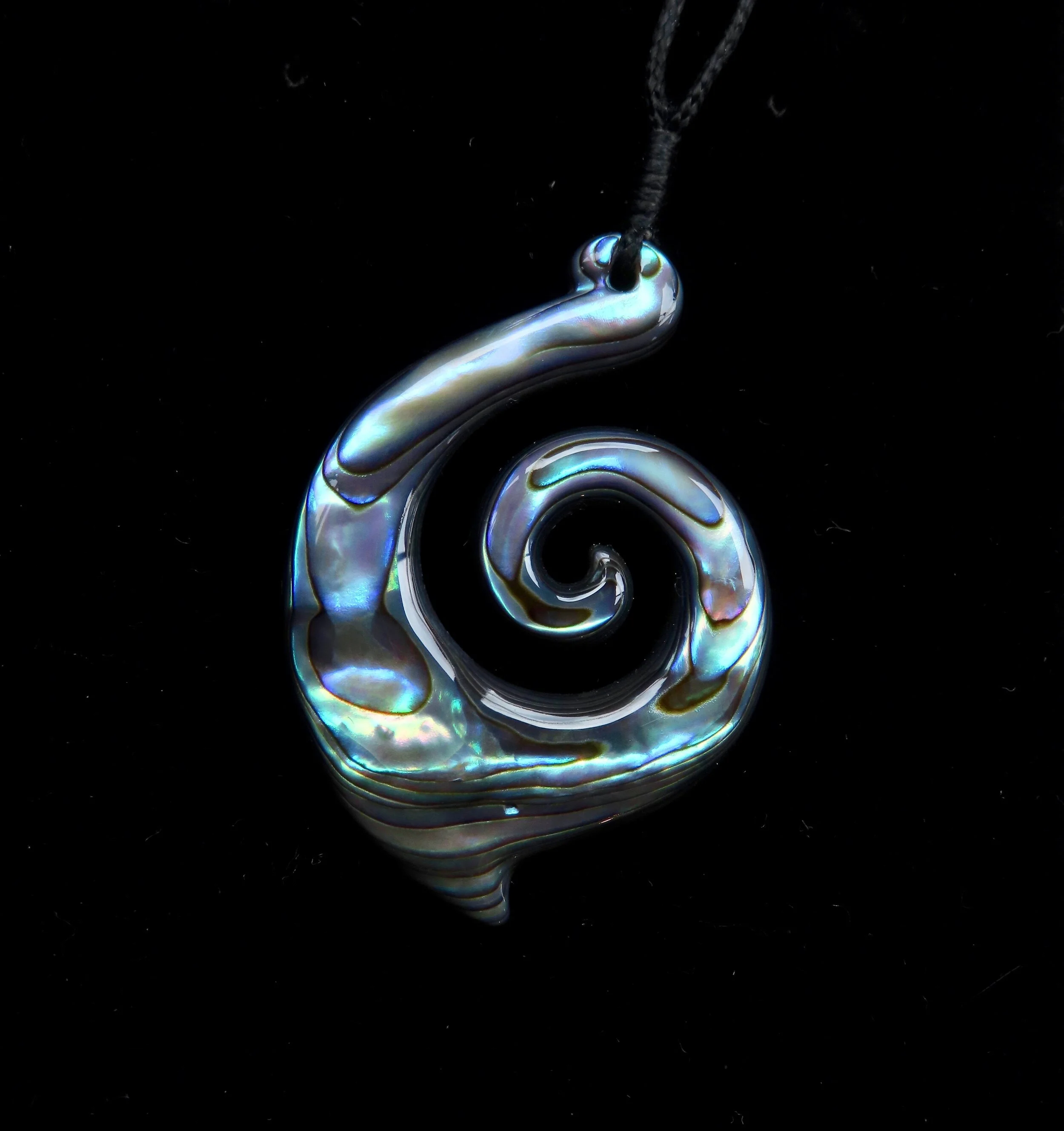 Jade Carvings, Sculptures in pounamu & NZ greenstone, Geoff Williams ...