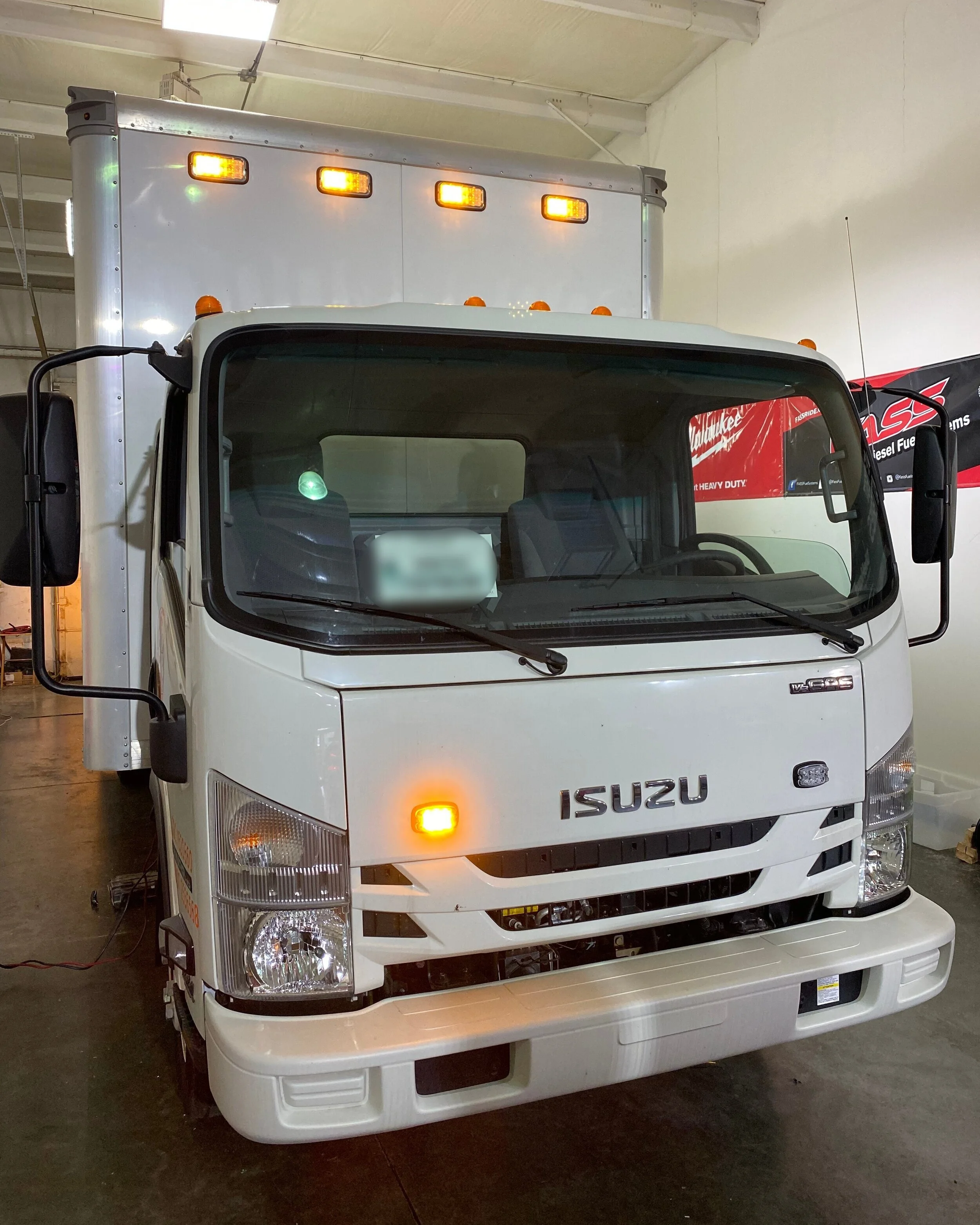 Multiplicity KS - Custom Vehicle Uplifting