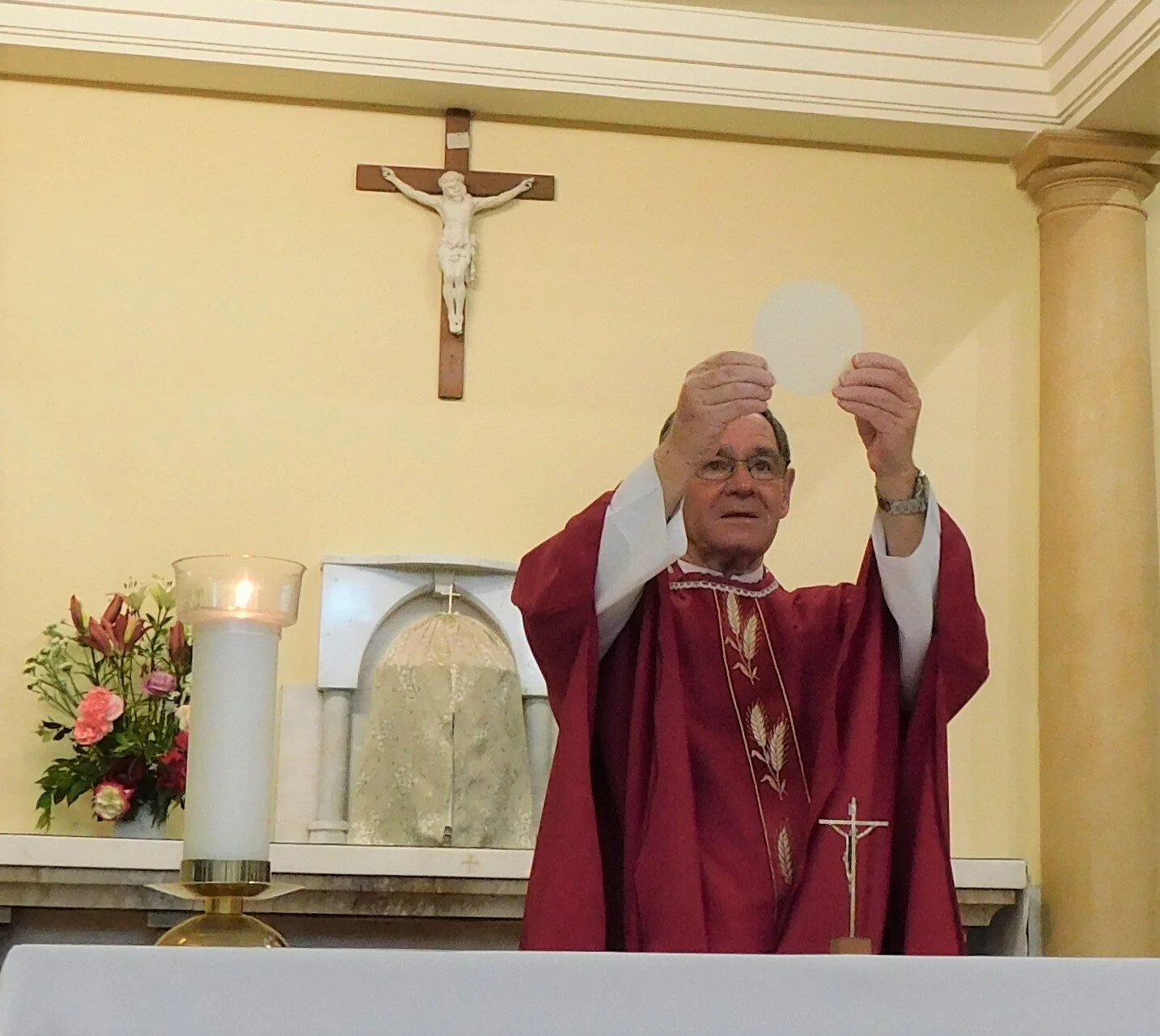 Altar Breads — Holy Trinity Carmel