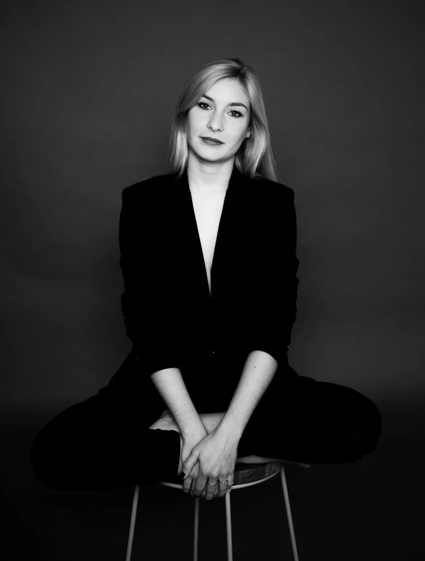 ABOUT — Julia Hopper