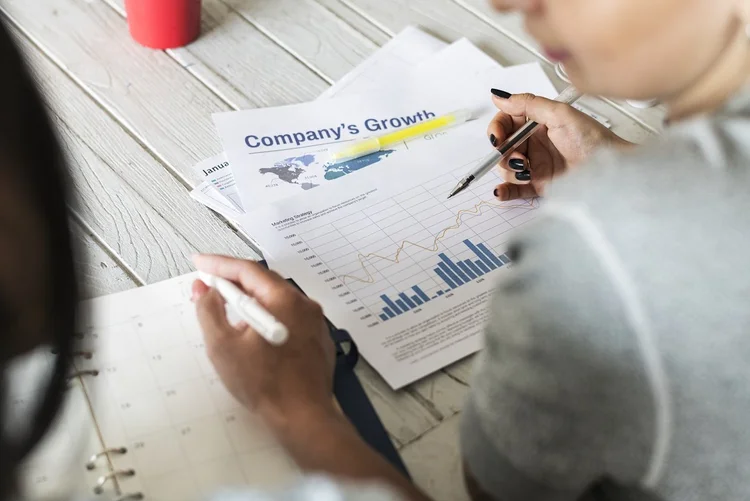 What Is the Difference Between BBA and BS in Business Degrees ...