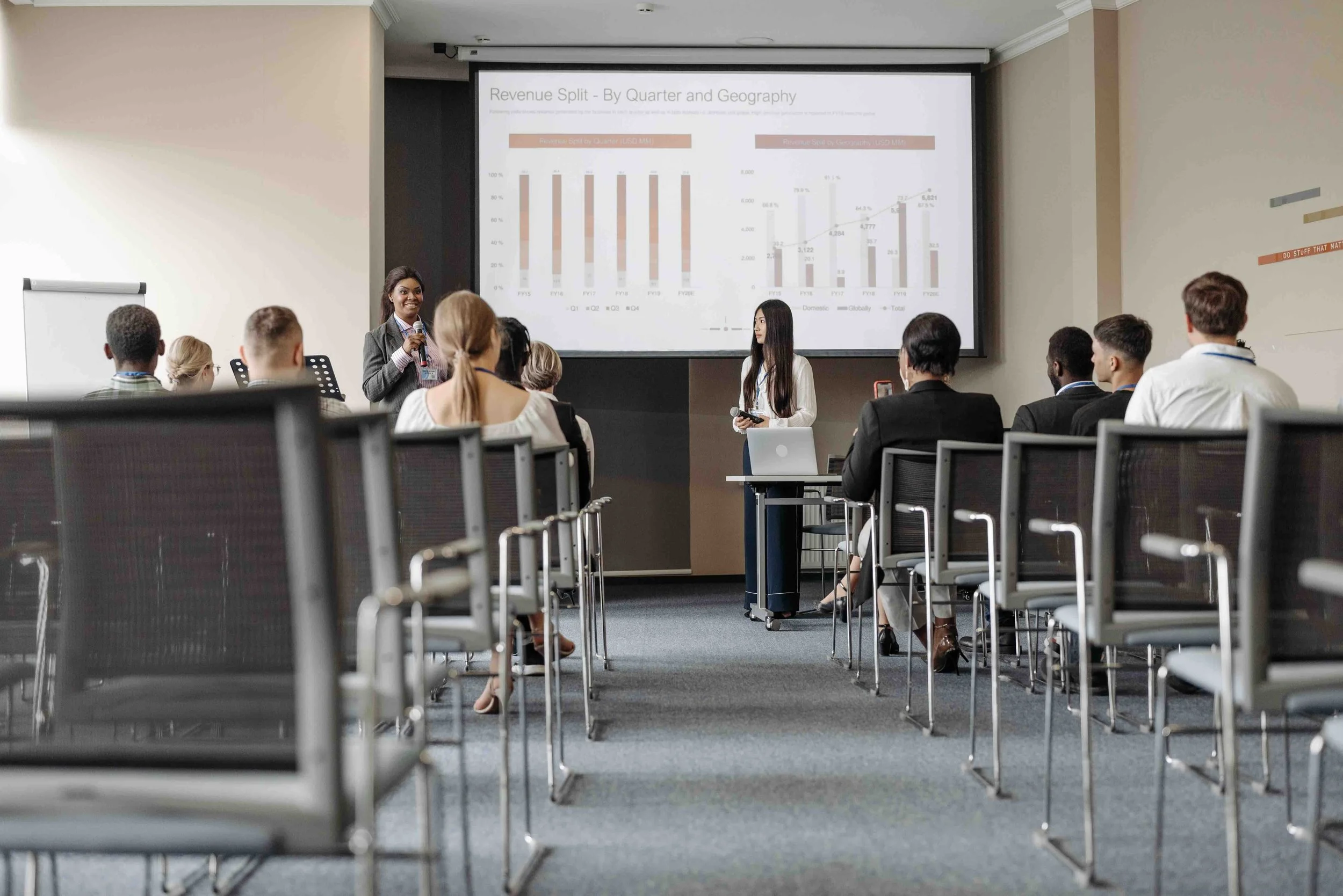 The Difference Between Graduate And Undergraduate Degrees Pacific College The Difference Between Graduate And Undergraduate Degrees Pacific College