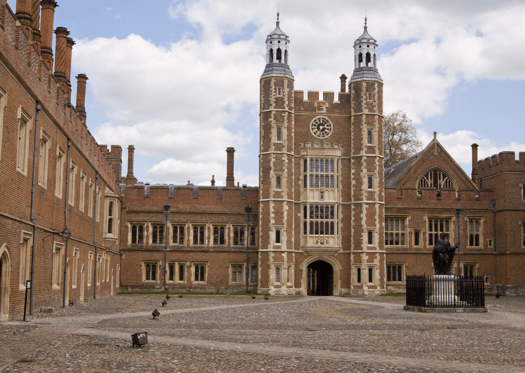 Private Tutors for International Students | Oxbridge Educated — U2 Tuition