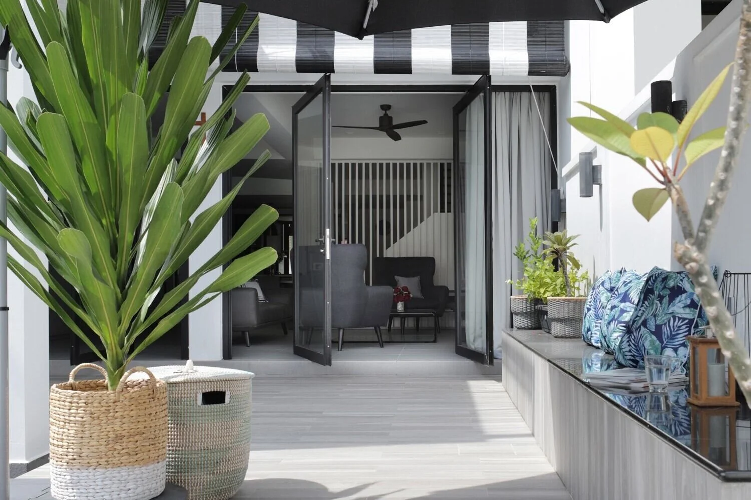 Monochromatic House — The Design Abode