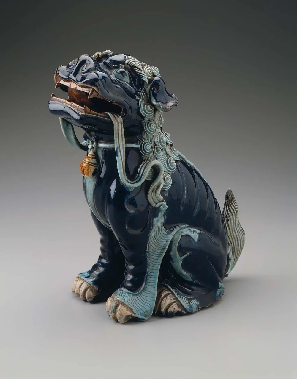 Are they lions or dogs? — The House of Good Fortune
