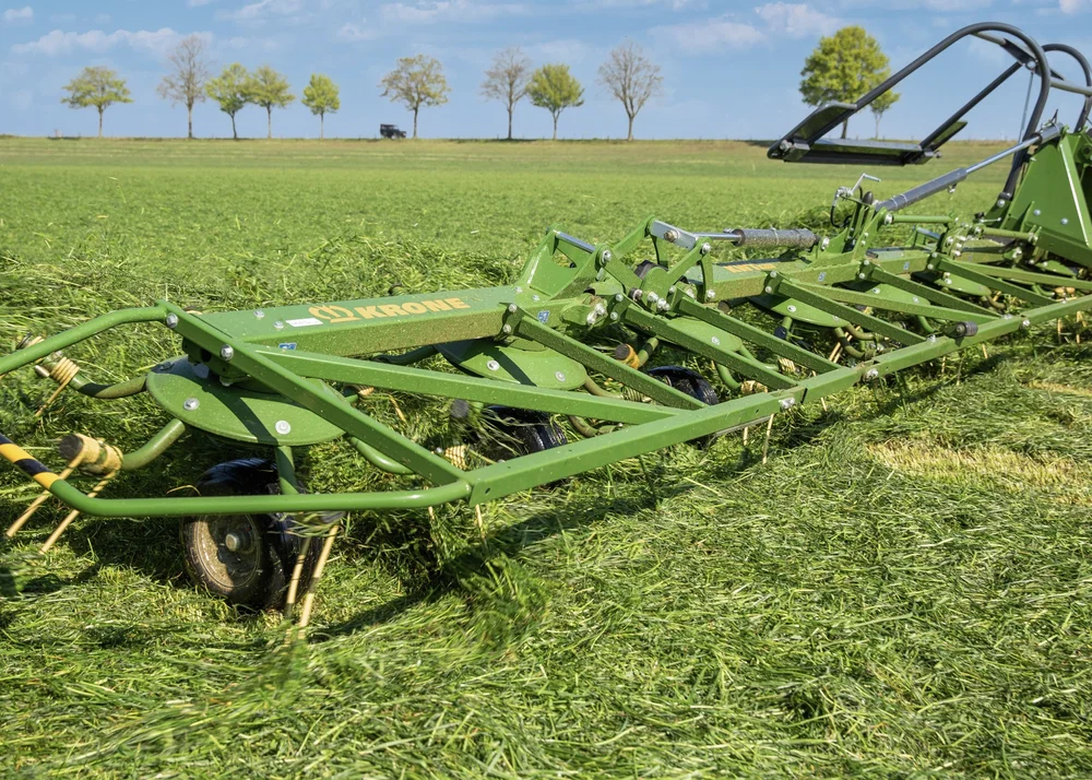 Is it worth tedding out grass silage? — The Silage Consultant