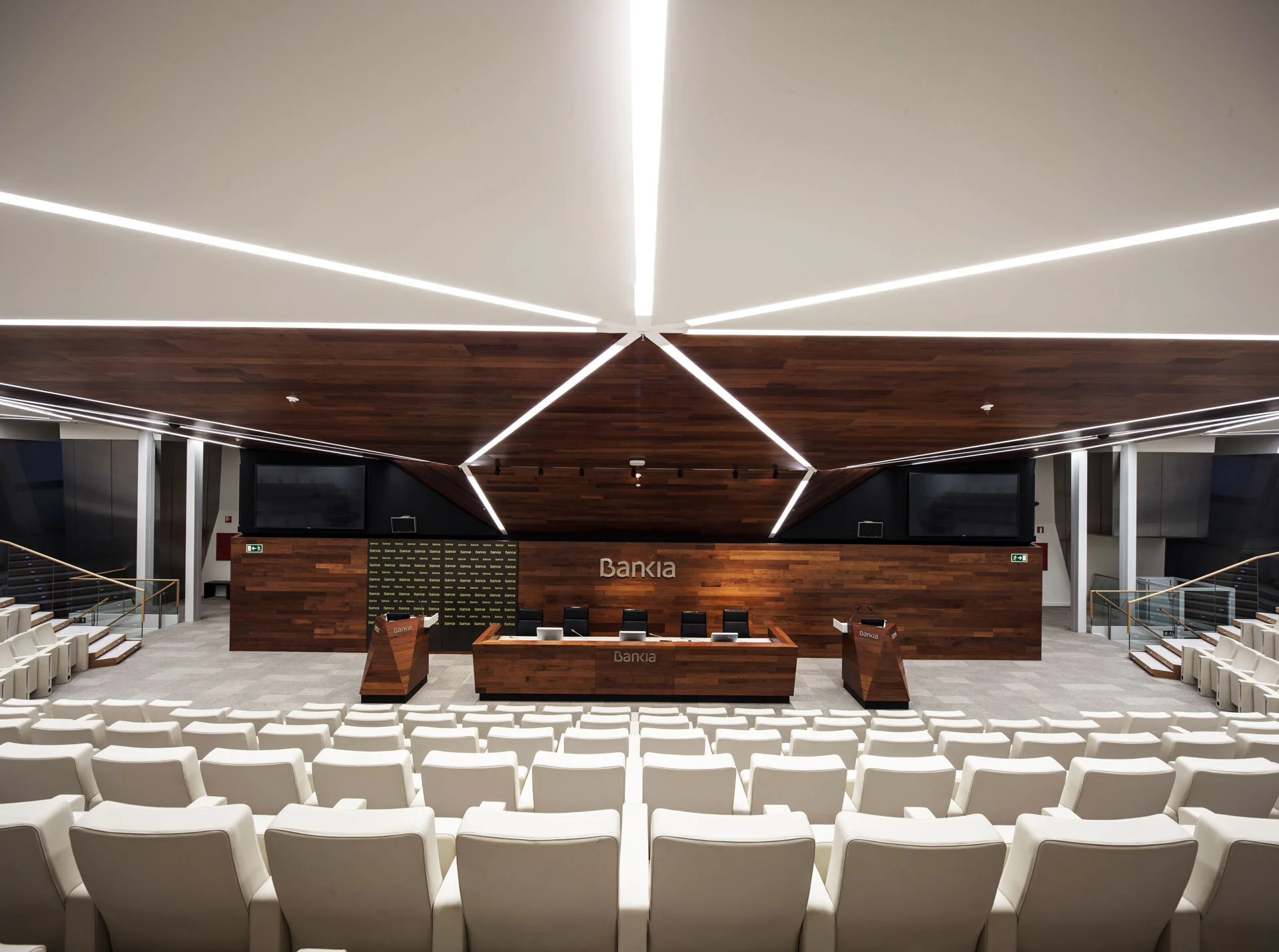 Torre Bankia — DEARQ ELOY DIEZ ARQUITECTOS, SLP