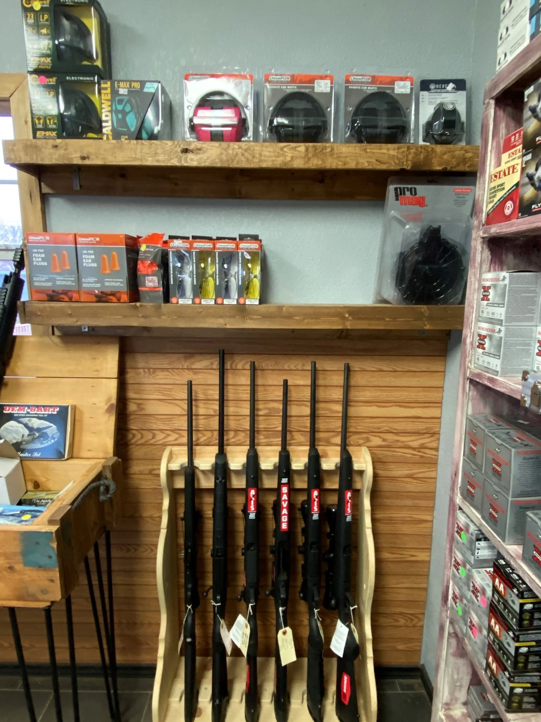 SMOKIN CHIEF FIREARMS