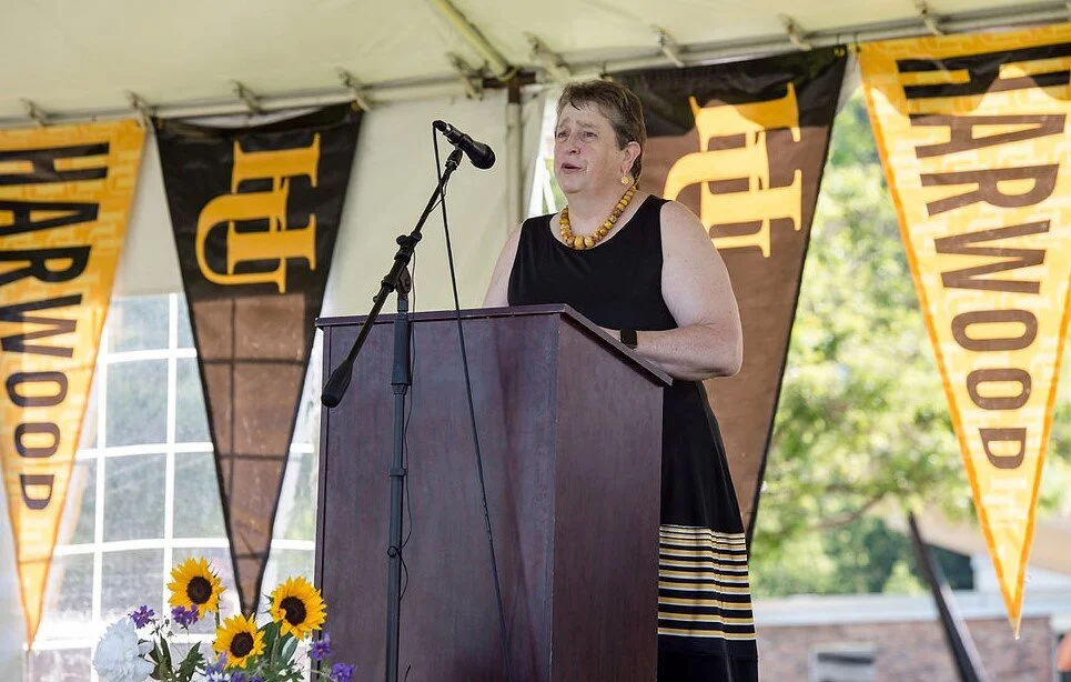 Face-to-masked-face: Harwood’s 2020 graduation honors tradition ...