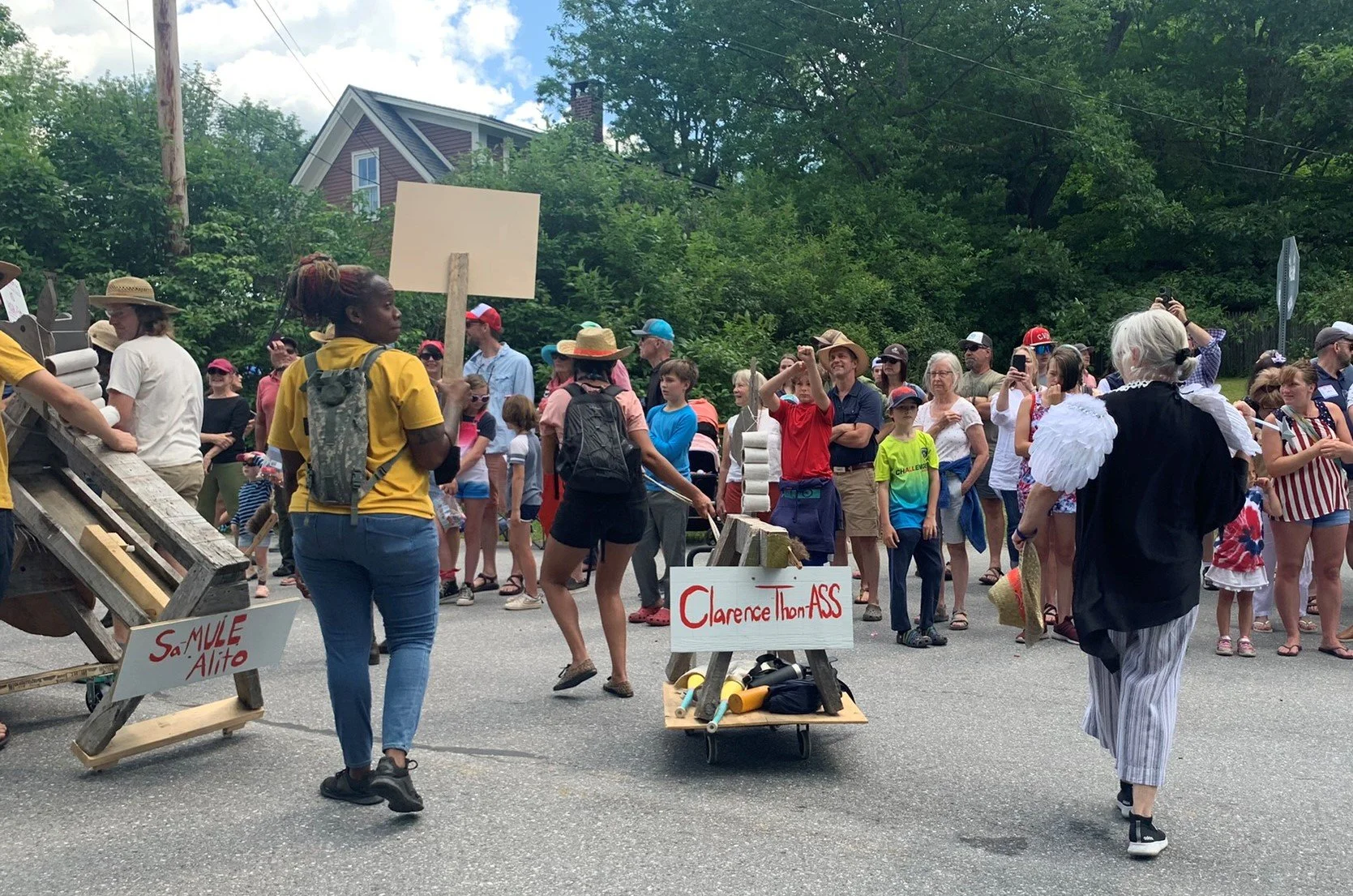 Warren July 4 Parade — Waterbury Roundabout