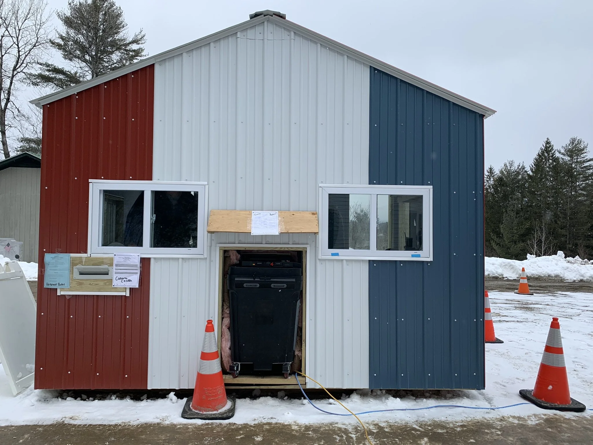 Duxbury: Drive-up, drop-off voting sticks — Waterbury Roundabout