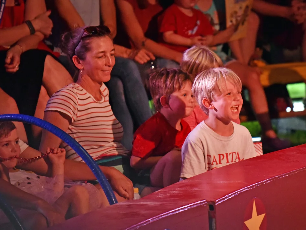 Kids from across the U.S. run away to New England to join Circus ...