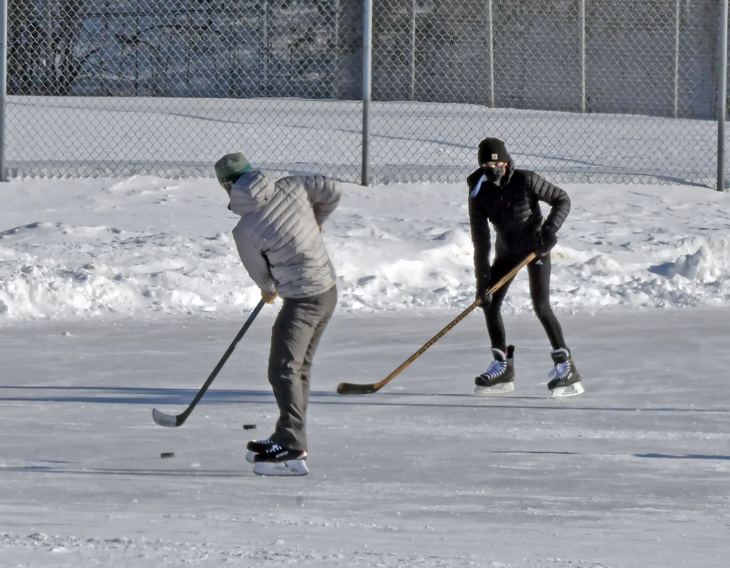 Outdoor skating opens in time for Christmas tree bonfire — Waterbury ...