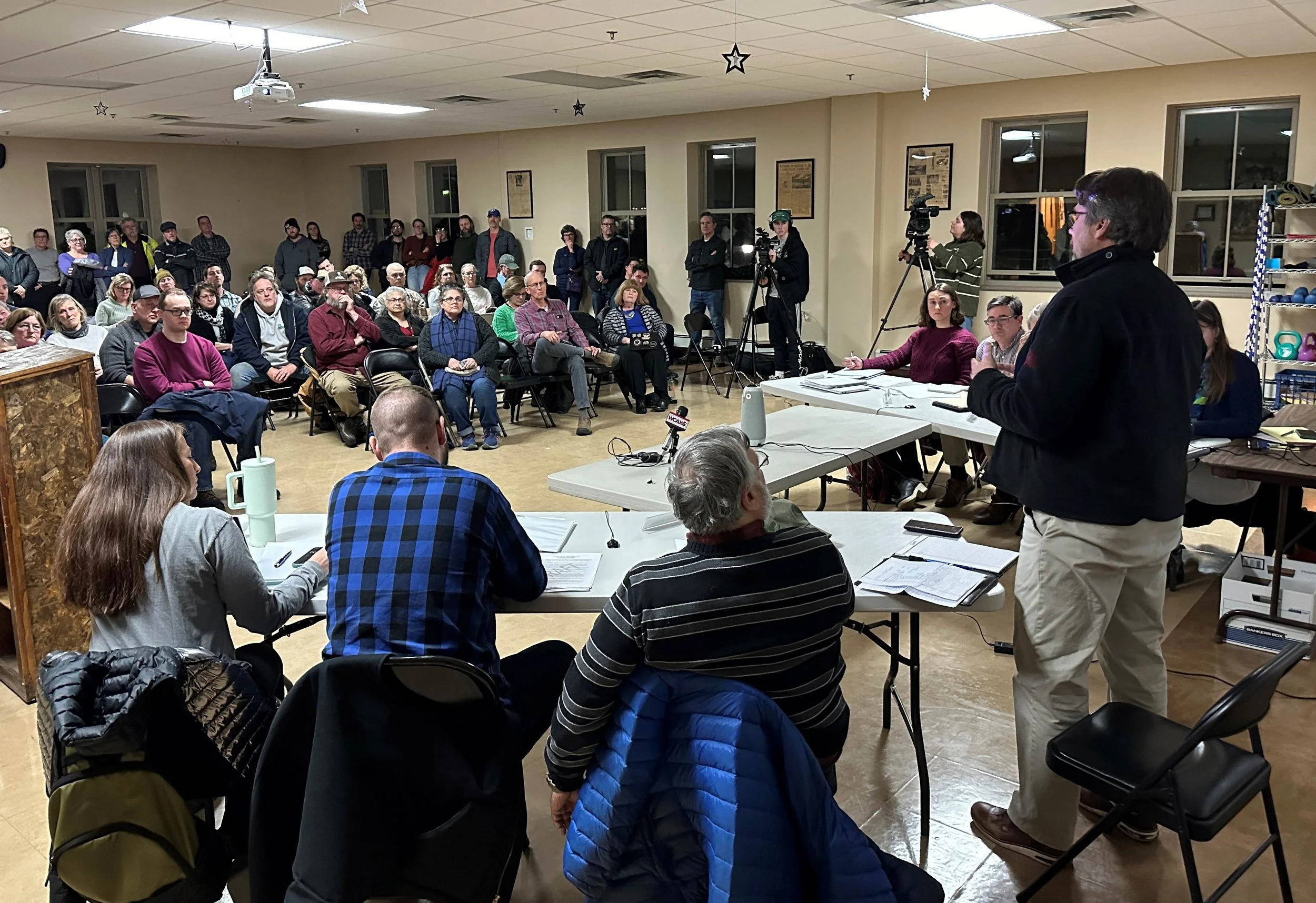 State’s shelter proposal for Waterbury armory draws 200 to select board ...
