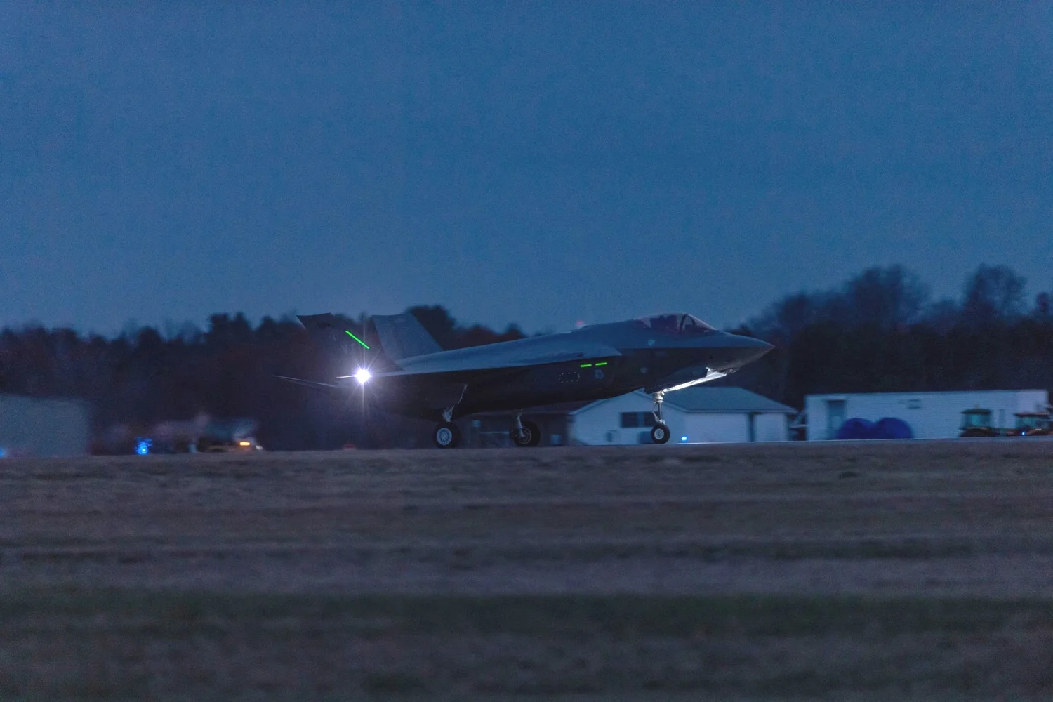 Night training on tap for Vt. Air National Guard through March 14 ...