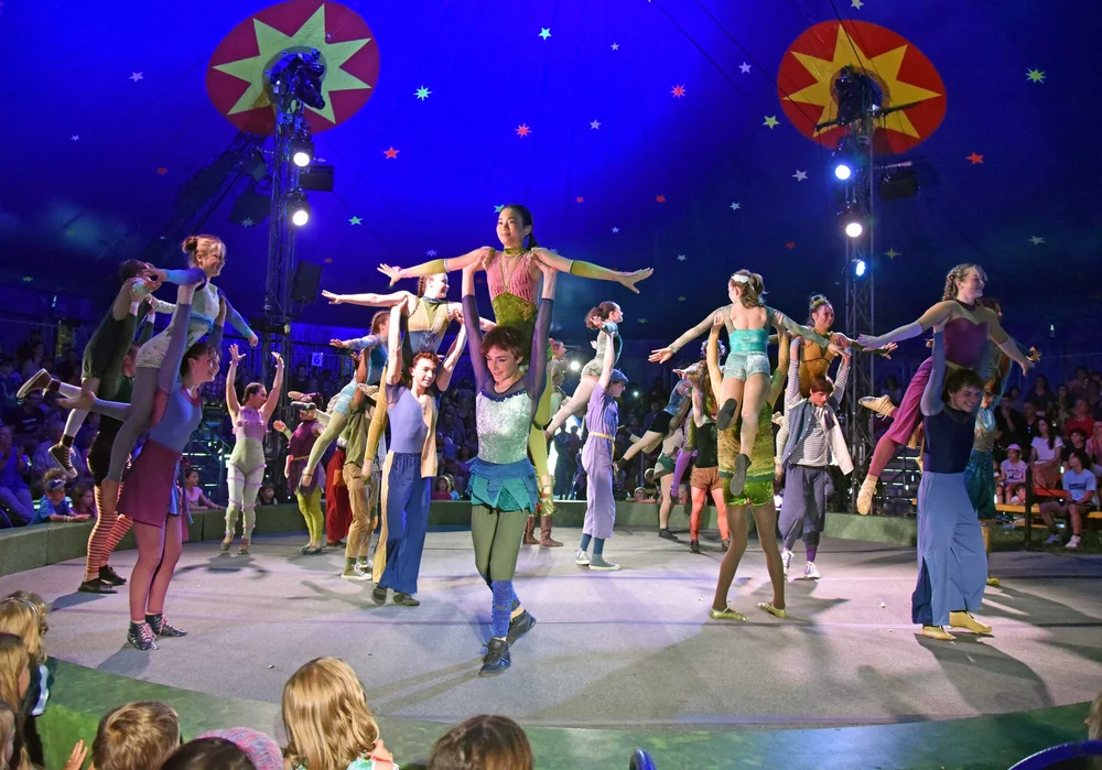 Circus Smirkus works its Big Top magic at Farr’s Field — Waterbury ...