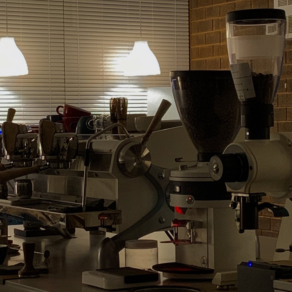 COFFEE LUNAR - Specialty Drinks and Desserts