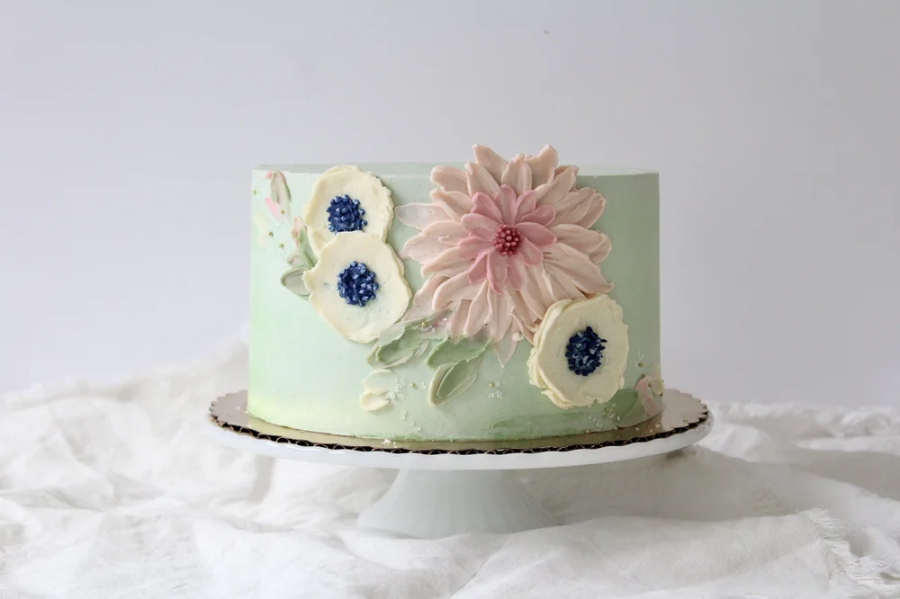 Custom Cakes in Seattle | Order Your Cake Now — Delicately Sweet ...
