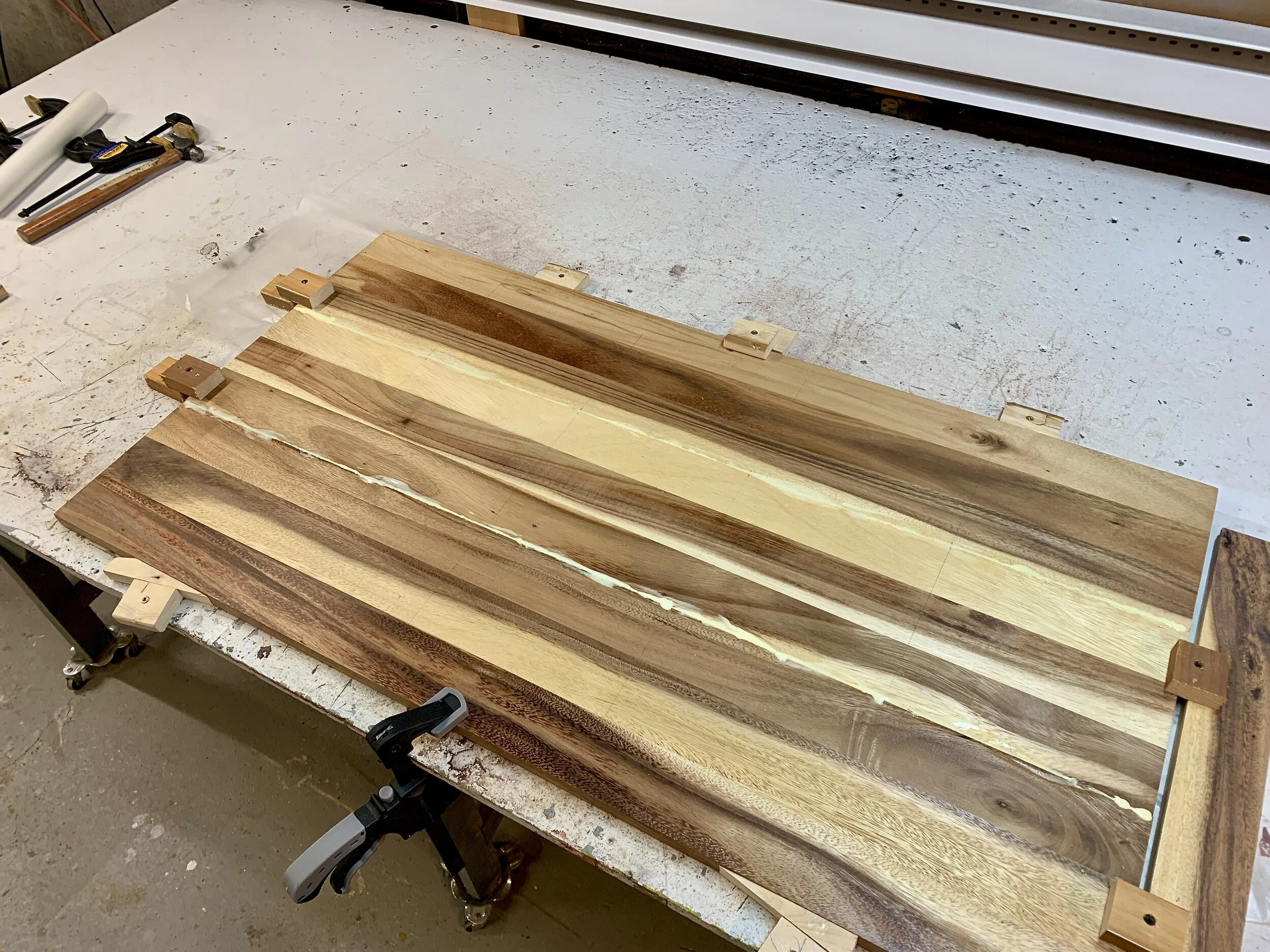 Les tables — ALAIN BOURQUE